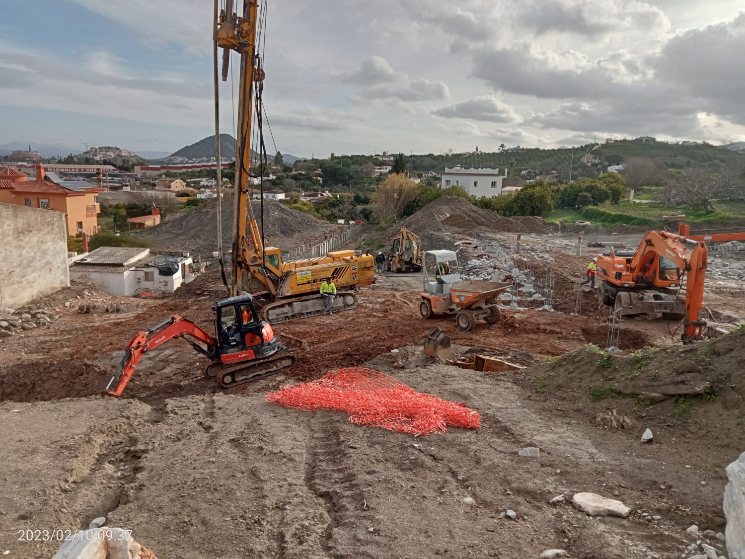 OBRAS DE URBANIZACIÓN SUPR 12. COIN - PTOC